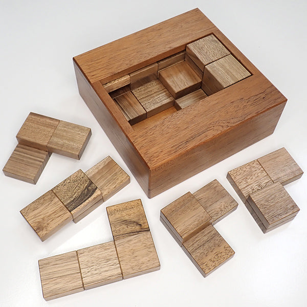 Squashed Tetra – Pluredro